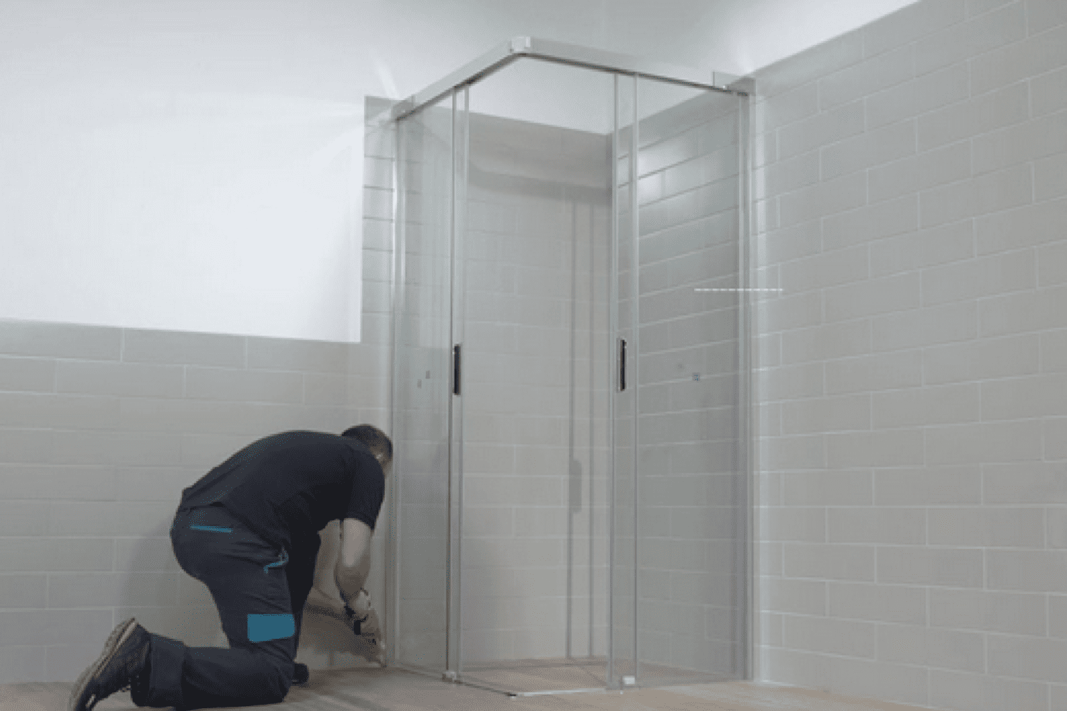 How to fit a shower cubicle? - Magneti Plast